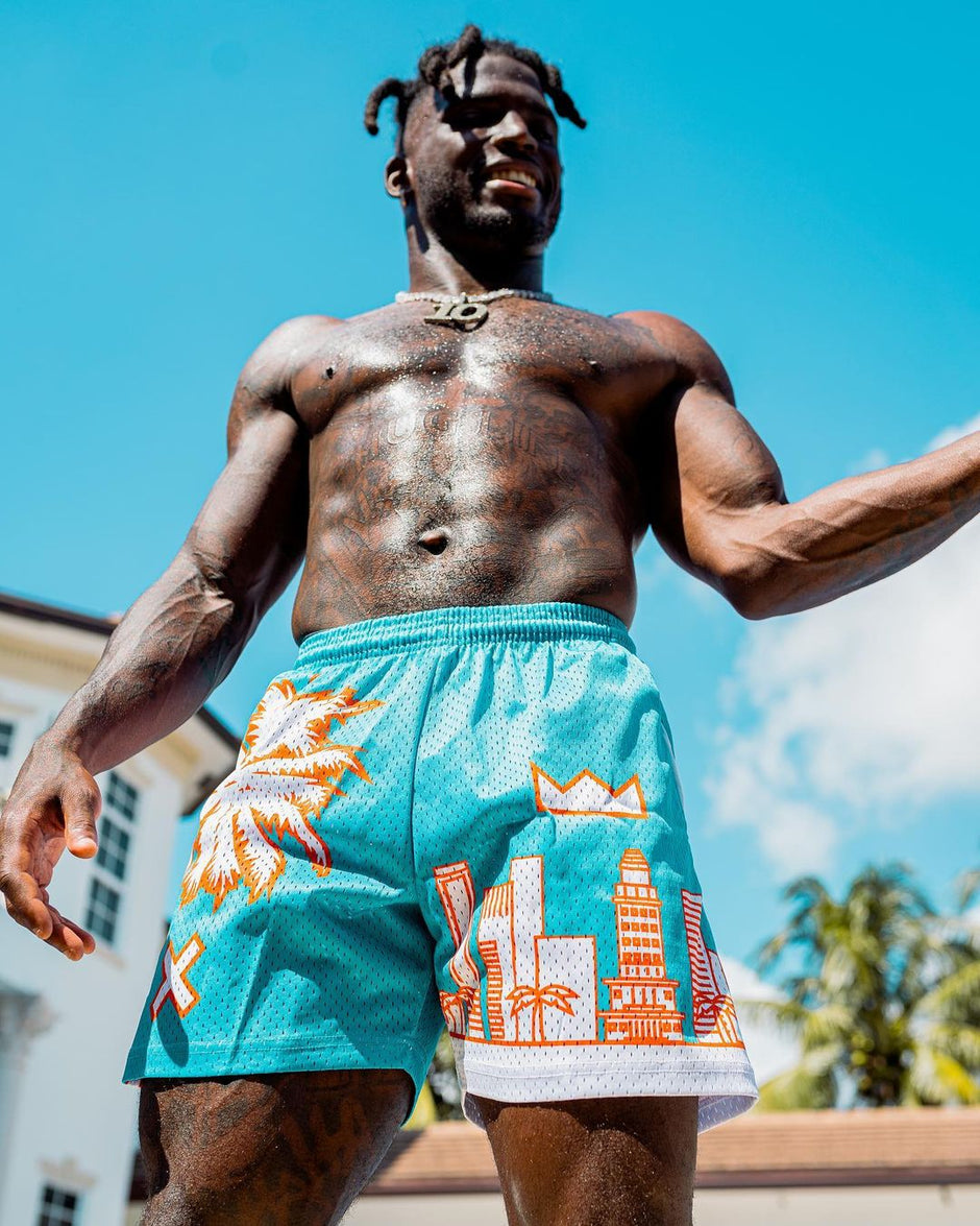 Express Yourself – Some Slight Clothing